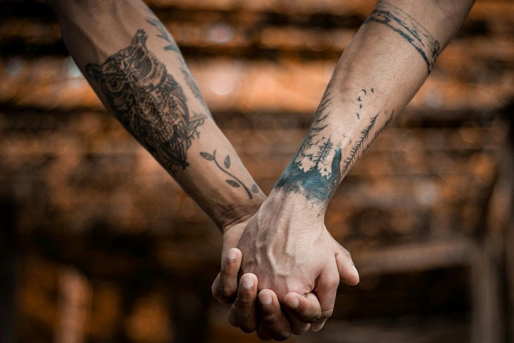Wander-Tattoo: Bedeutung und 50 Ideen